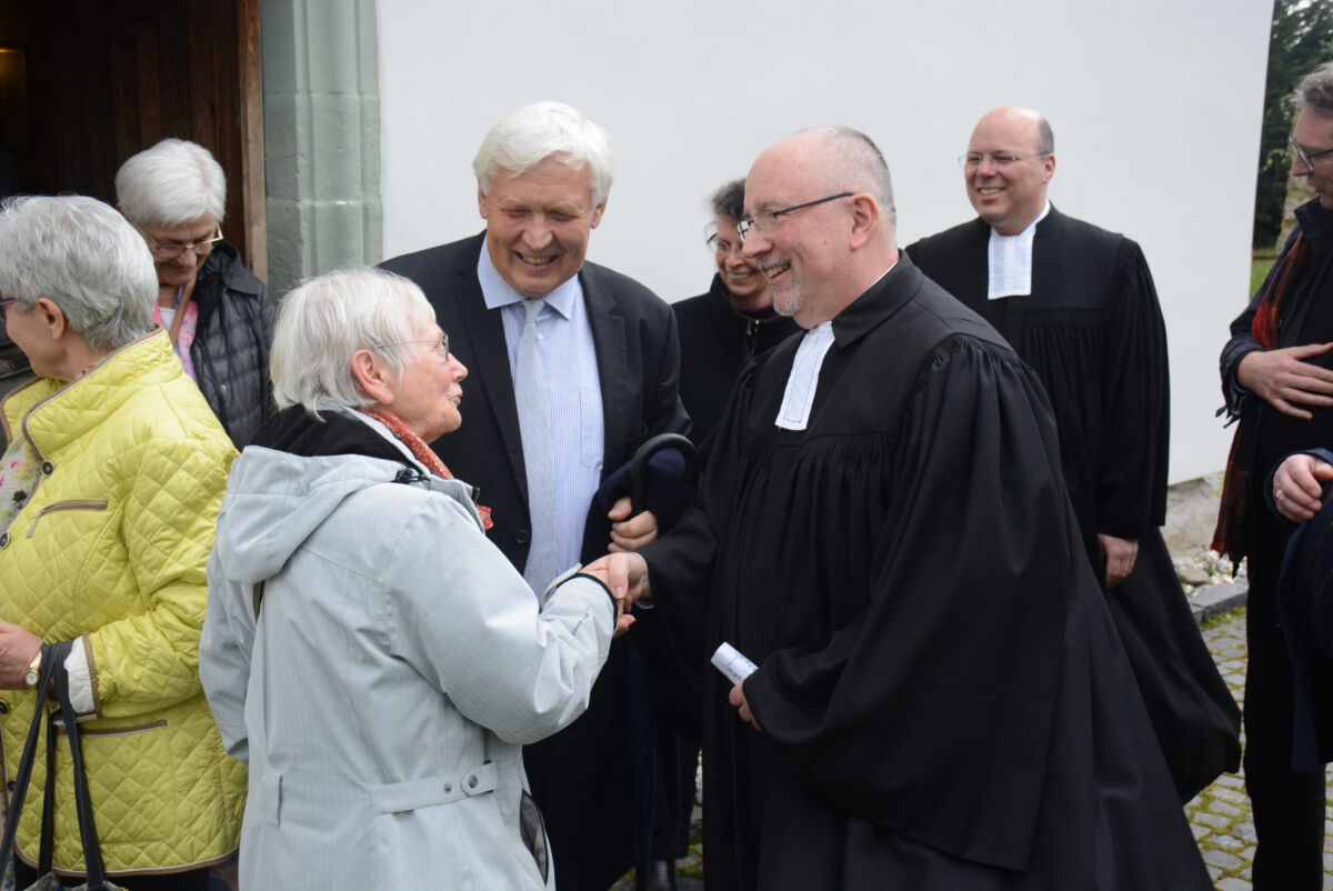 Gemeinden verabschieden ihren langjährigen Pfarrer | Evangelischer ...